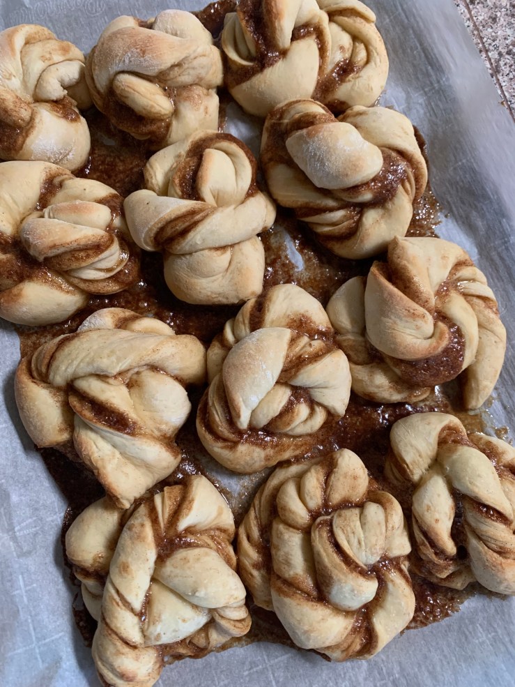 Sweet Knots With Brown Sugar OR You Can Use Nutella – The Wild Gems